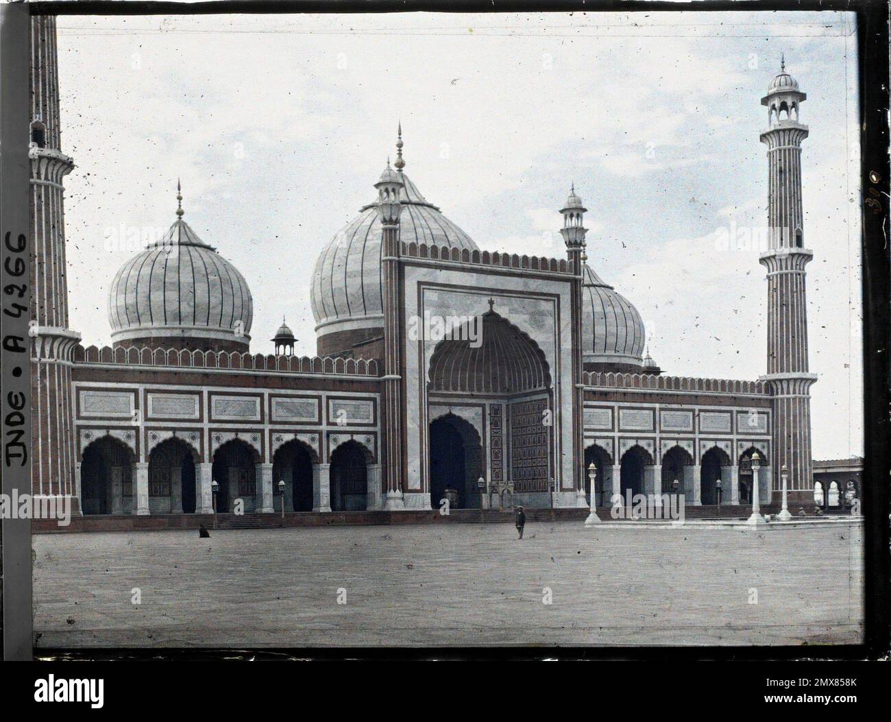 Delhi, Indies facade of the prayer room of the Great Mosque (Jama ...