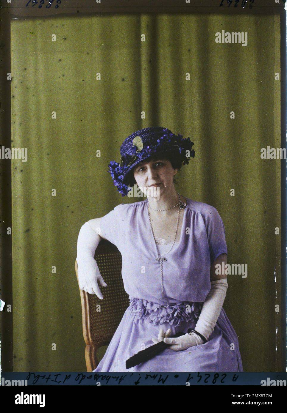 Woman portrait fashion human beings clothing france boulogne mme hi-res ...
