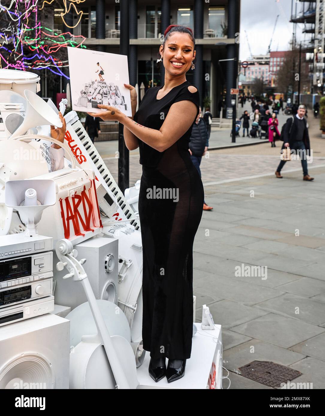 London, UK. 02nd Feb, 2023. British singer Raye attends a photocall in ...