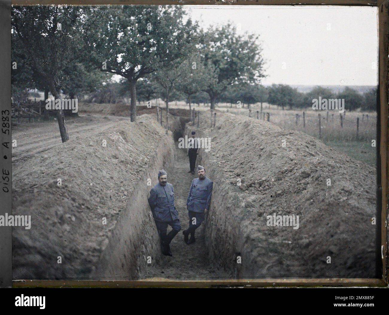 Conchy-les-Pots, Oise, Picardy, France scene showing soldiers in a ...