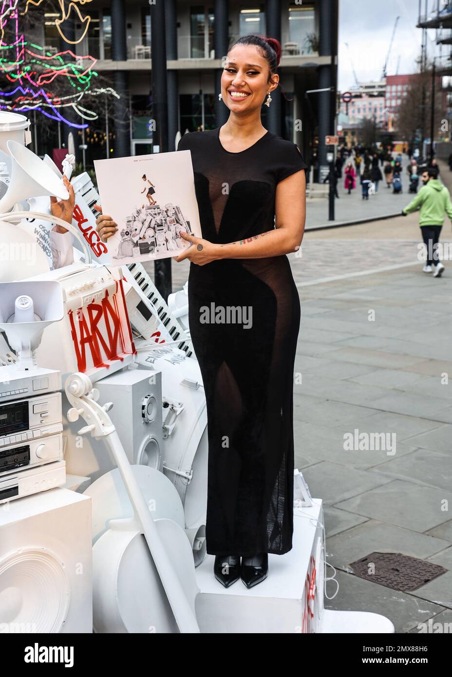 London, UK. 02nd Feb, 2023. British singer Raye attends a photocall in ...