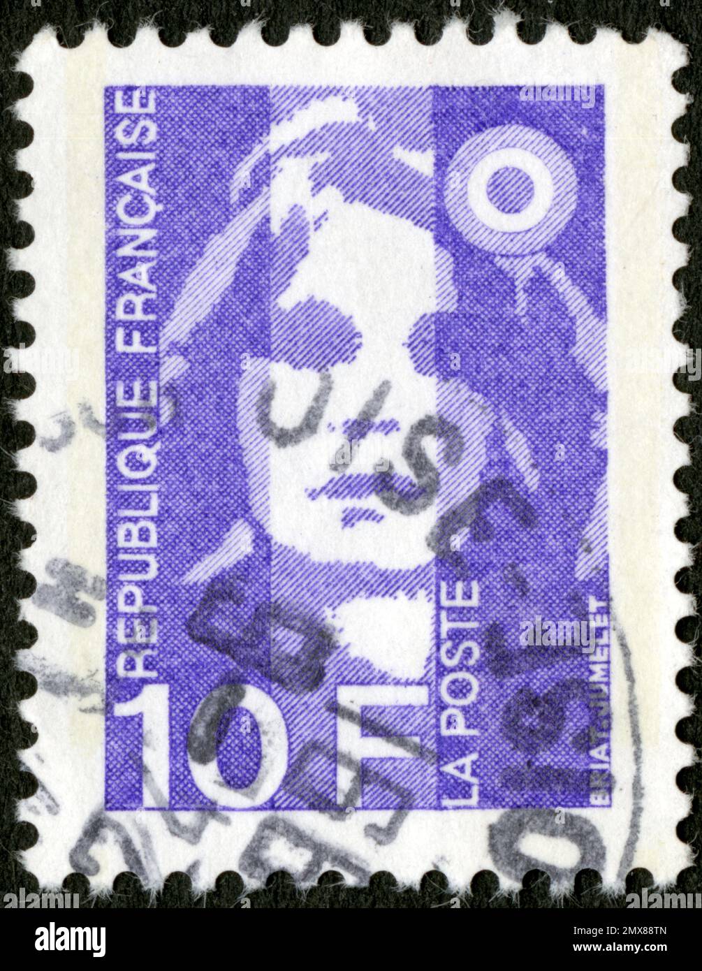 TIMBRE OBLITÉRÉ MARIANNE VIOLET. RÉPUBLIQUE FRANÇAISE. LA POSTE. 10 F ...