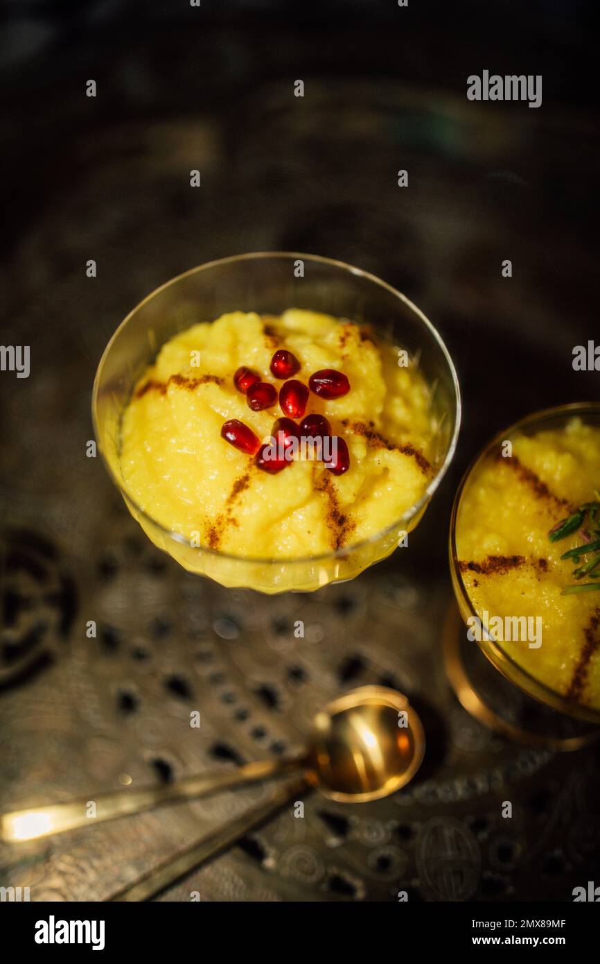 Persian tray hi-res stock photography and images - Alamy