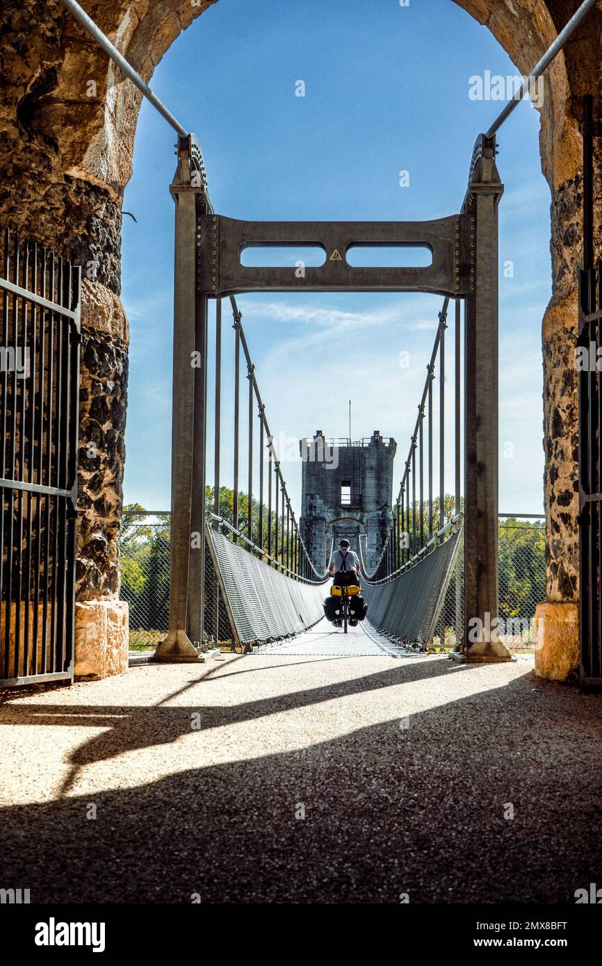 Pont Himalayenne de Rochemaure Stock Photo - Alamy