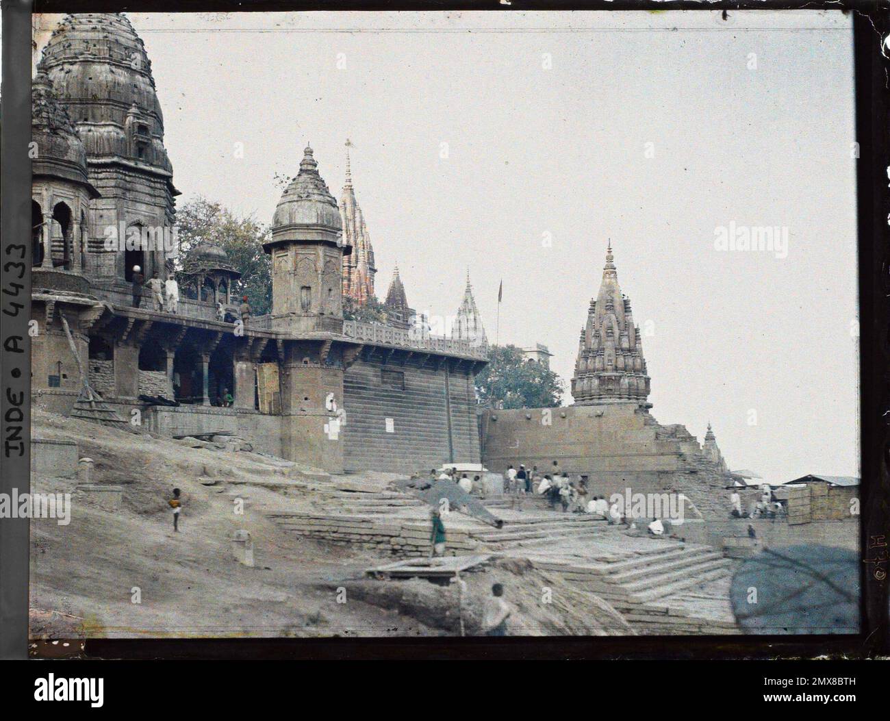 Les ghats benares hi-res stock photography and images - Alamy
