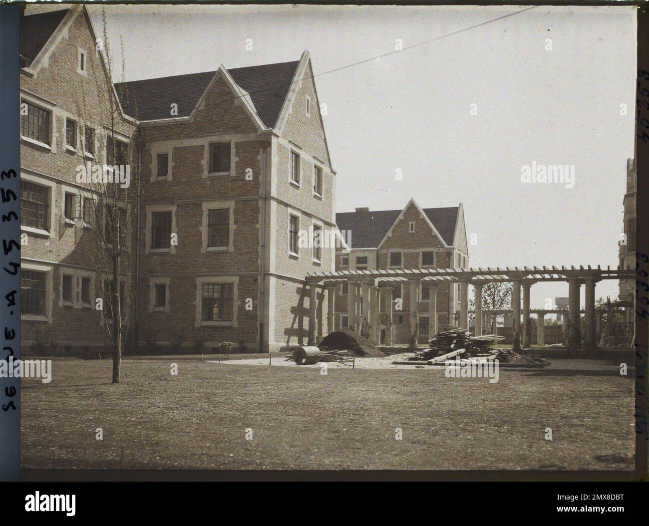 Paris (XIV arr.), France The University City, the Deutsch foundation of ...