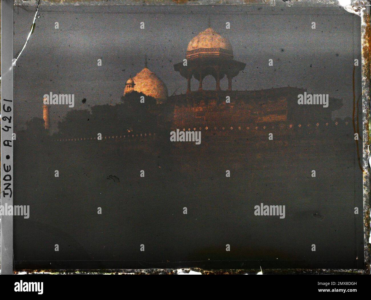 Agra, Indies seen from the outside of the enclosure, the dome of the ...