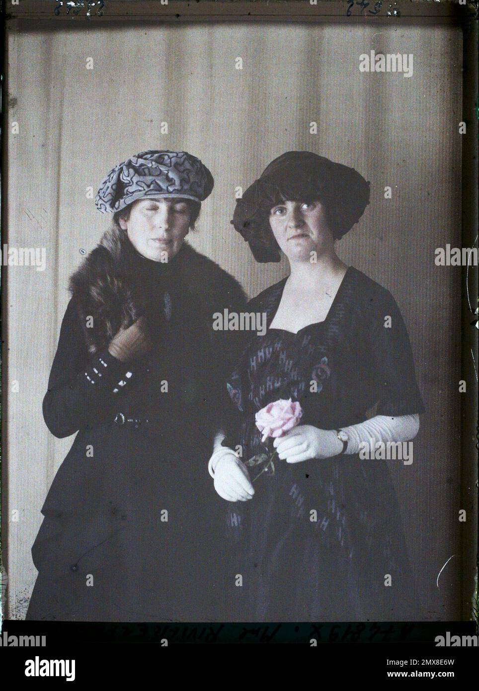 Woman portrait fashion human beings clothing france boulogne mme hi-res ...