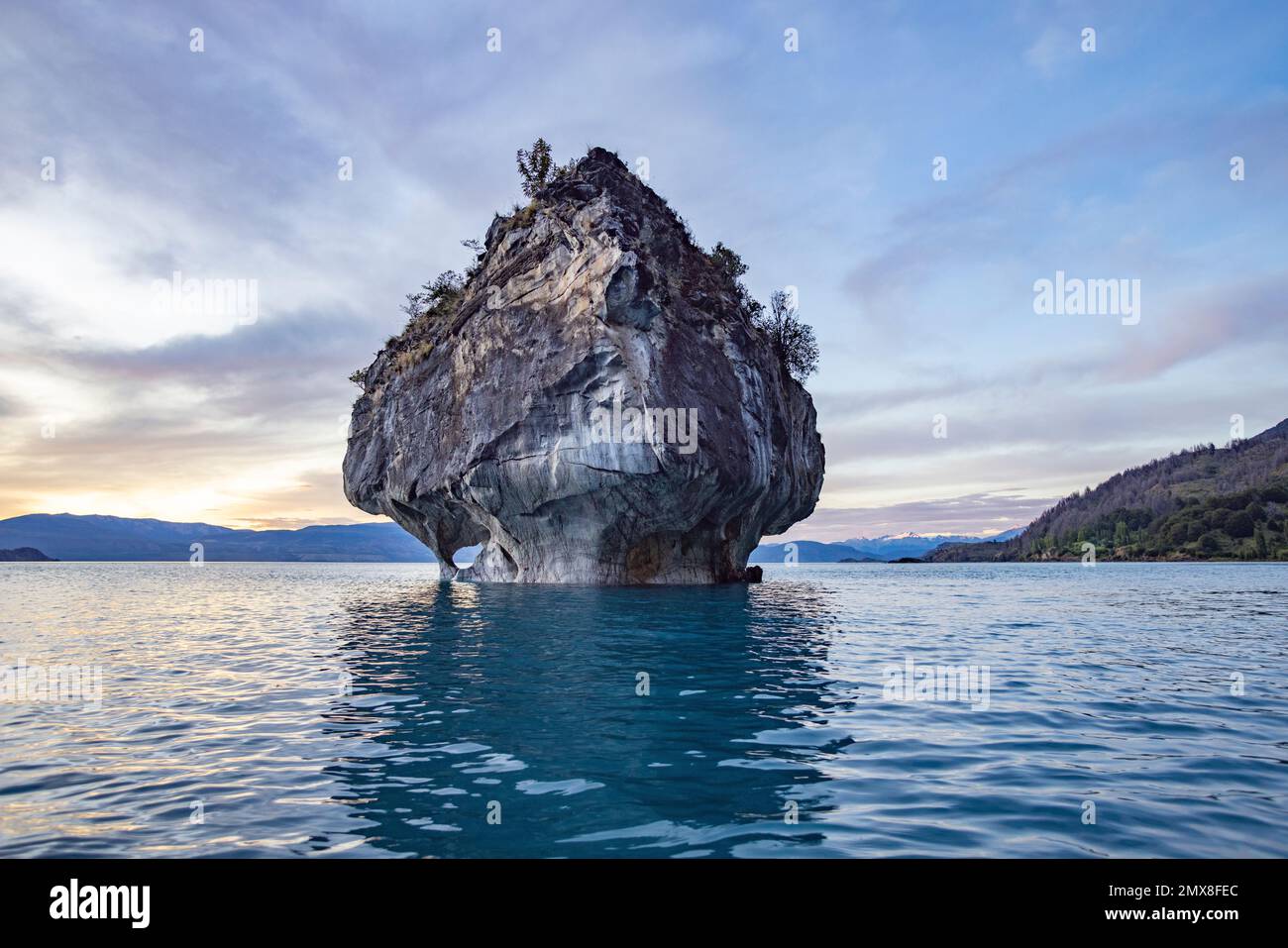 Kayak tour around the famous marble caves Catedral de Marmol, Capilla ...