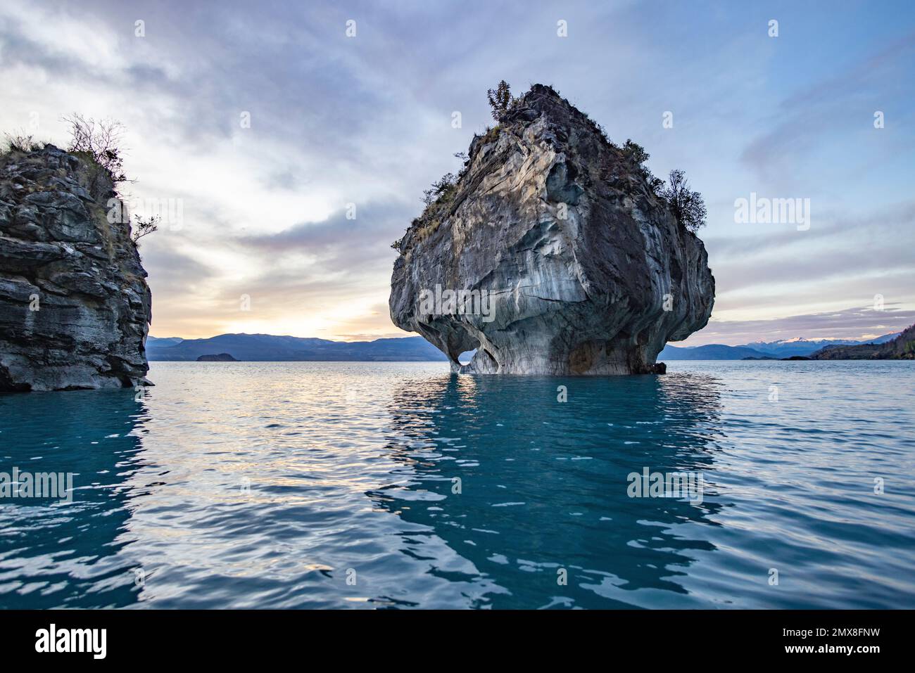 Kayak tour around the famous marble caves Catedral de Marmol, Capilla ...