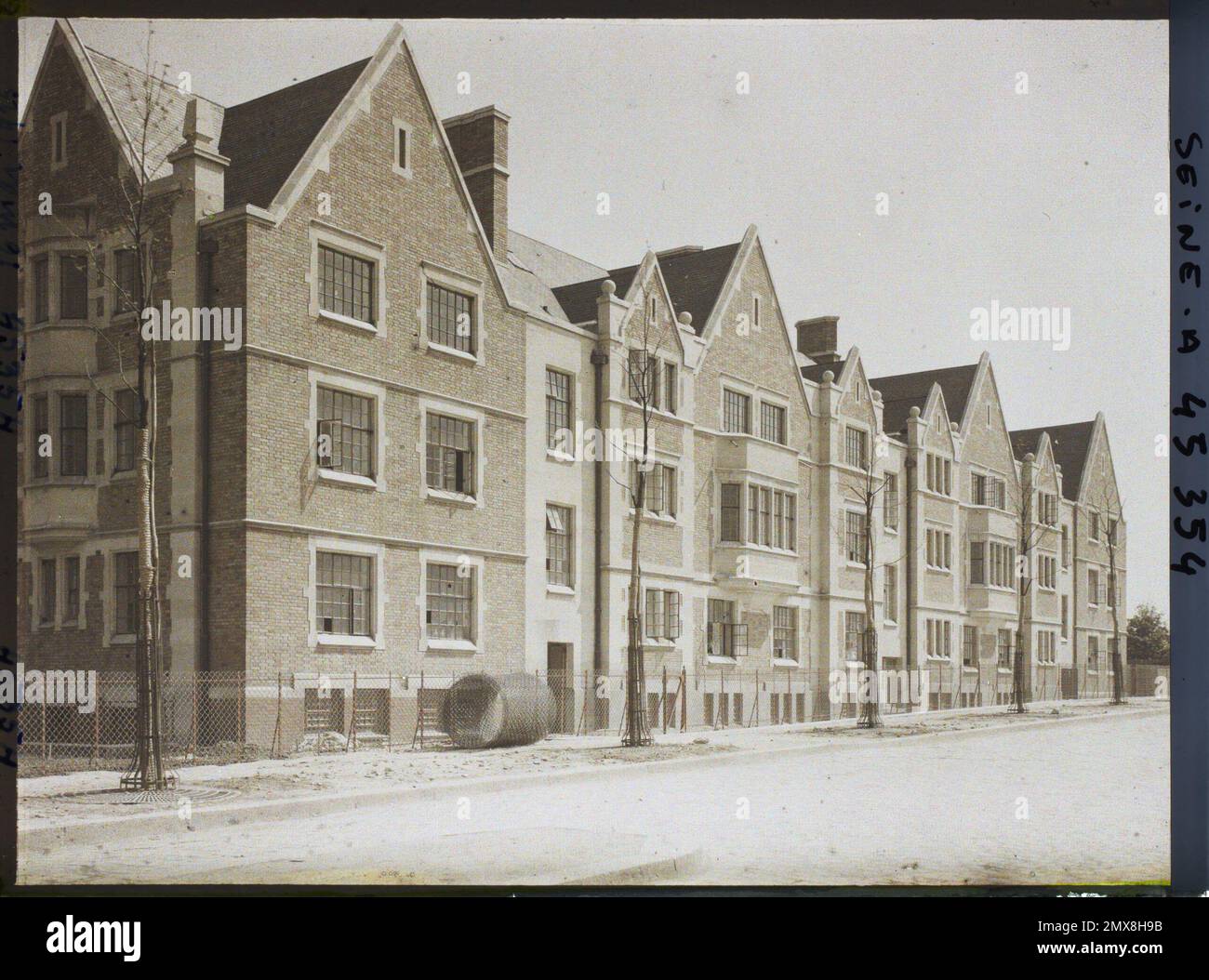 Early university infrastructure hi-res stock photography and images - Alamy