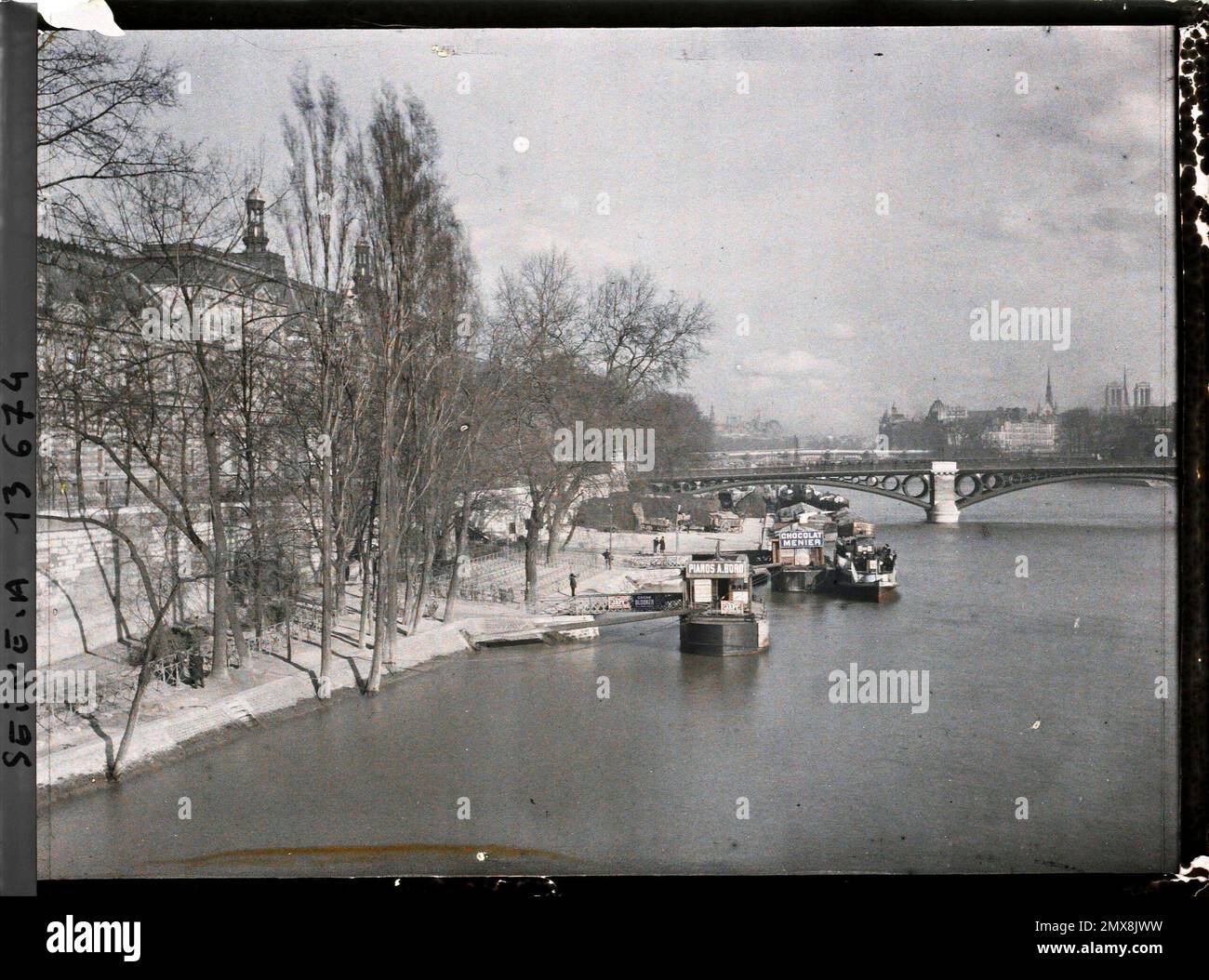 Paris (1st arr.), France Le Quai des Tuileries, current Quai François ...