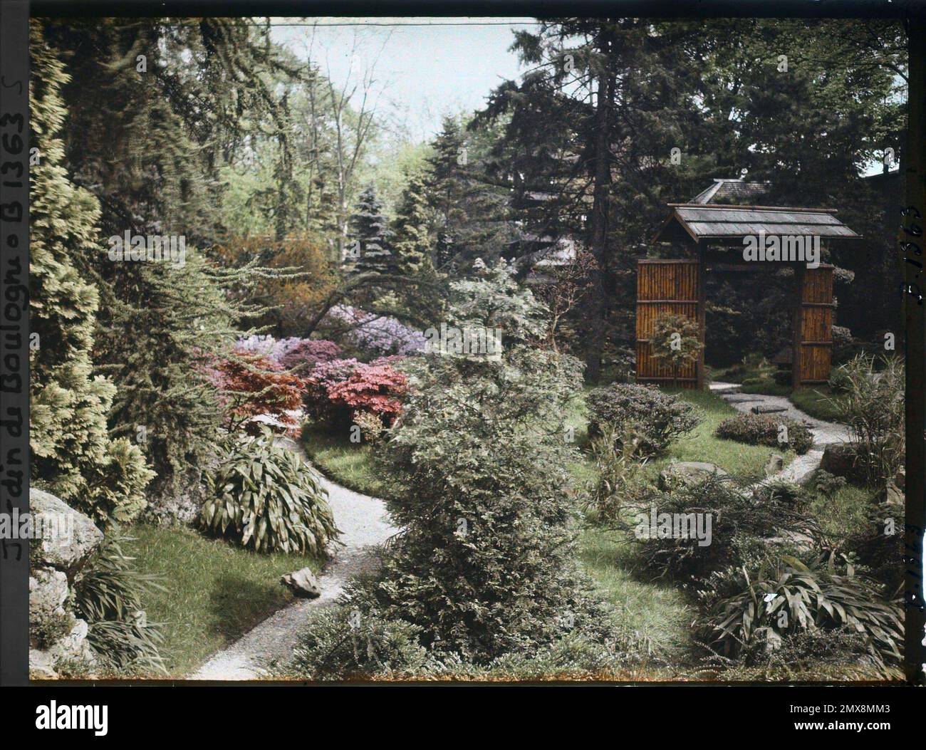 Property of Albert Kahn, Boulogne, France Chemins of the "Japanese ...