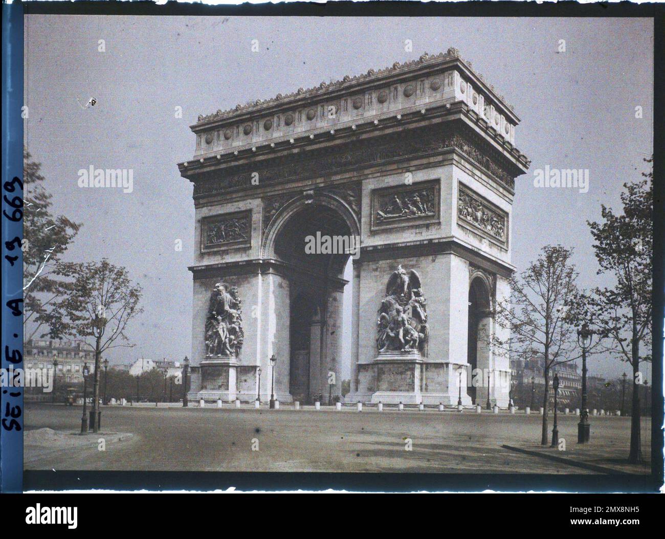 Place avenue foch paris hi-res stock photography and images - Alamy