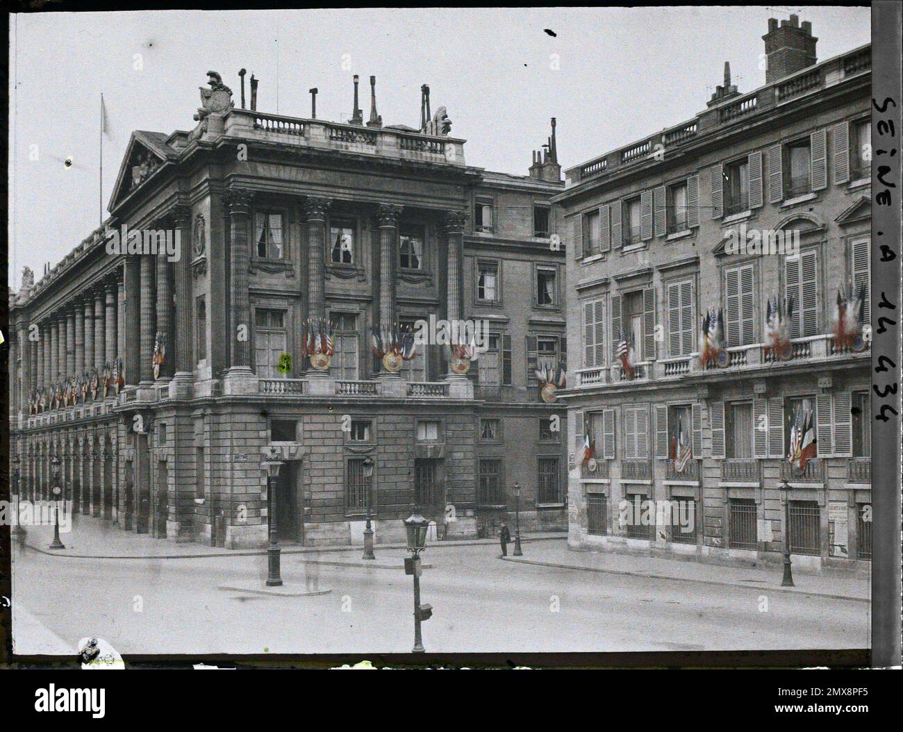 Ministry sculpture public civil architecture column bombing priv hi-res ...