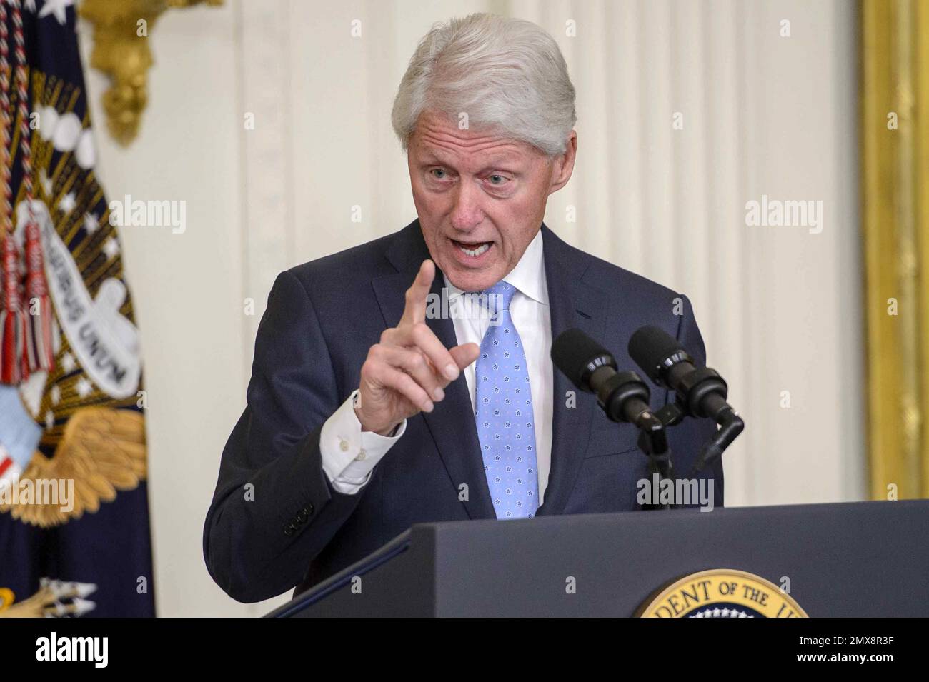 Bill clinton and family hi-res stock photography and images - Alamy