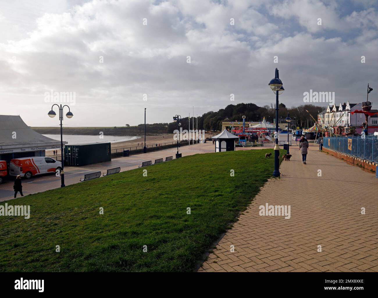 Promenade at Whitemore Bay, Barry Island. January 2023. Winter Stock ...