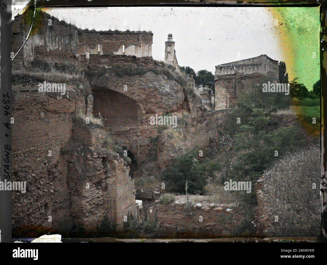 Granada, old wall Spain surrounding the Alhambra , 1914 - Spain ...