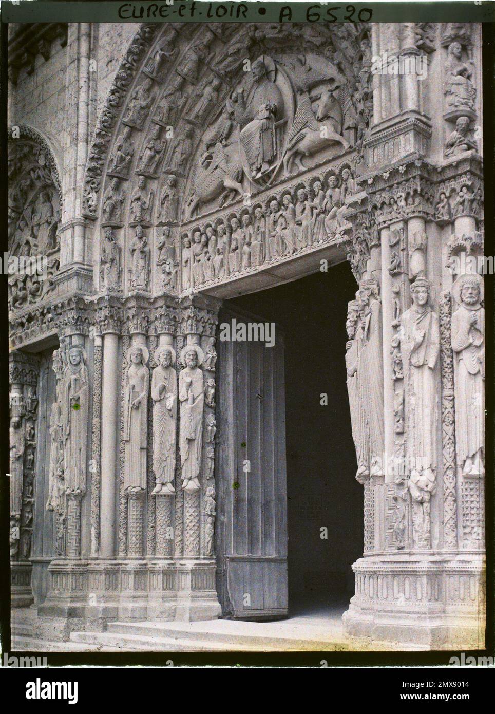 Chartres, France The royal portal in the western massif of Notre-Dame ...