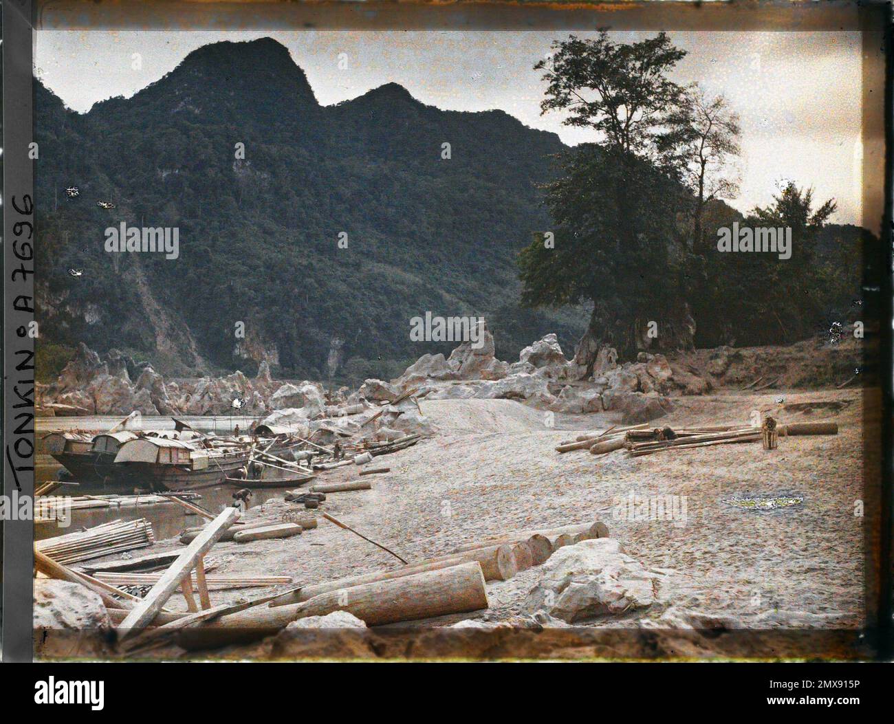 Cho-Bo, Tonkin, Indochina The Rochers Dam of the Black River and the ...