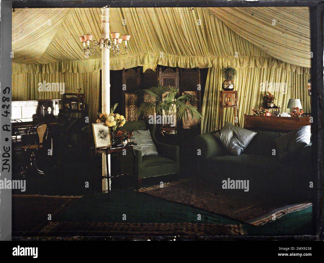 Delhi, Indian Salon Indianizing Mrs Hailey, the wife of the Chief ...