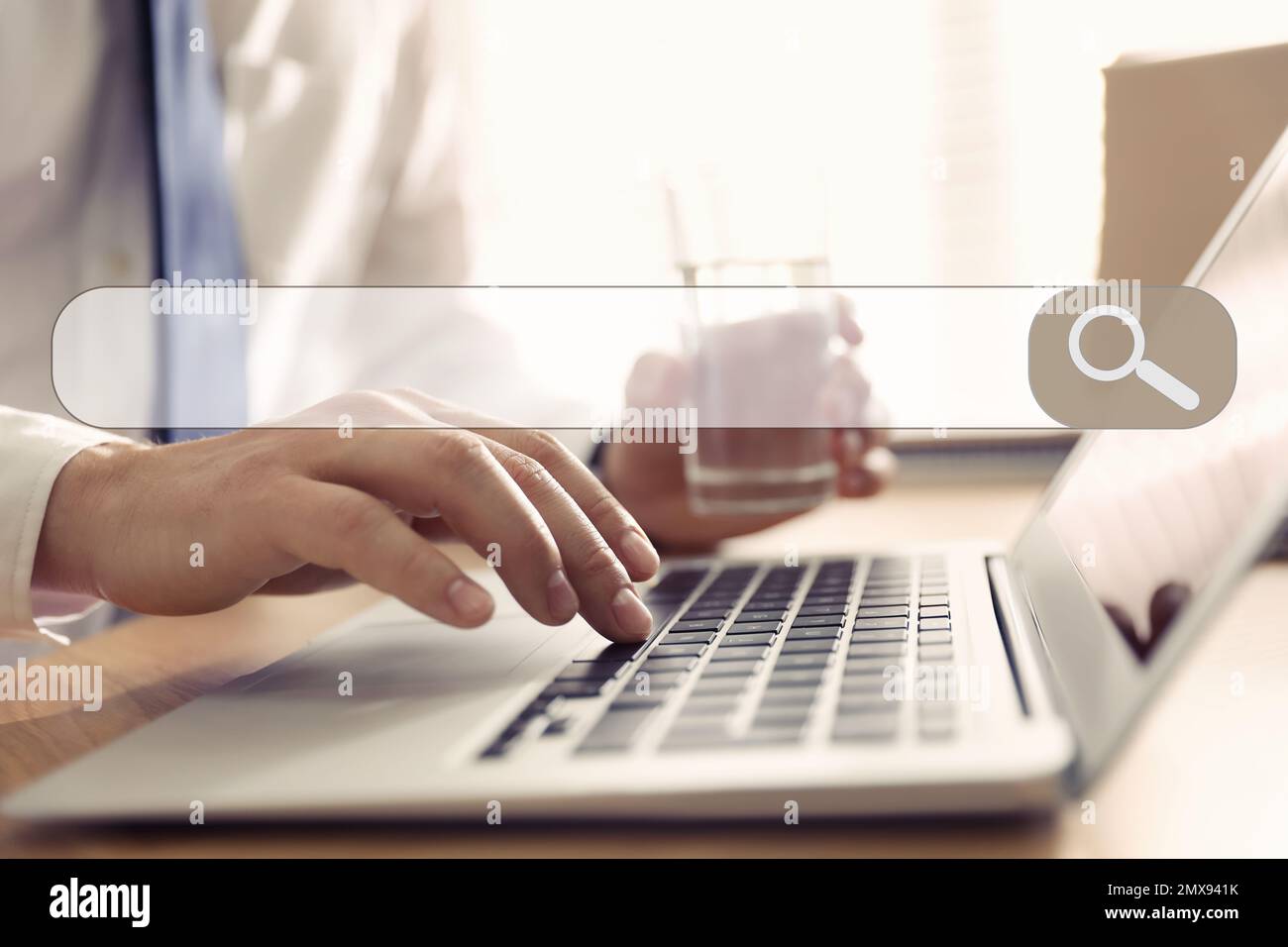 Man in the browser hi-res stock photography and images - Alamy