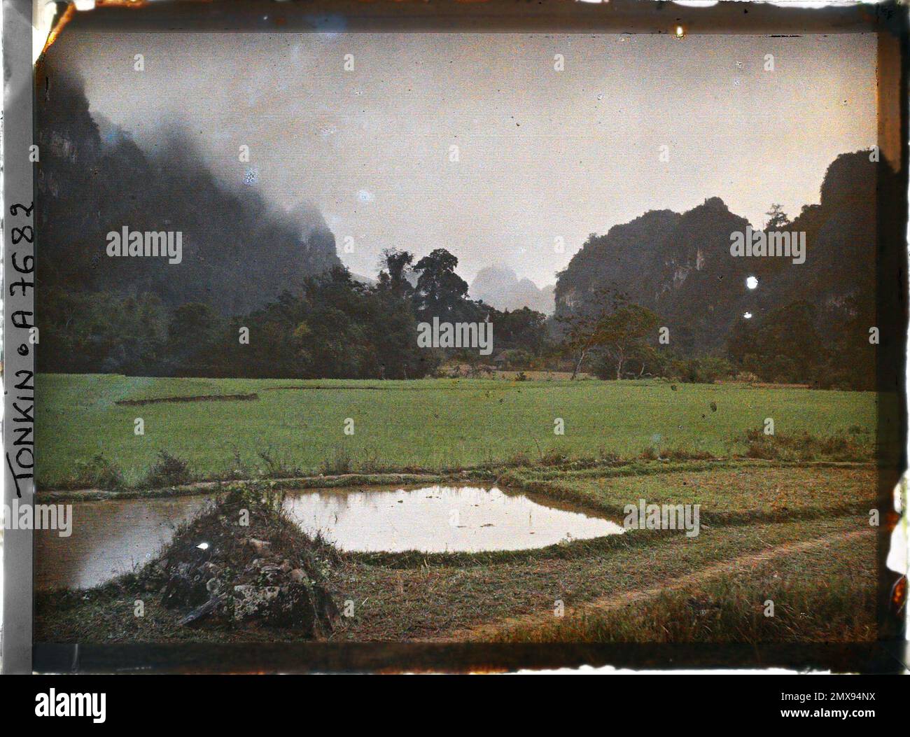 Tomb mnong region hi-res stock photography and images - Alamy