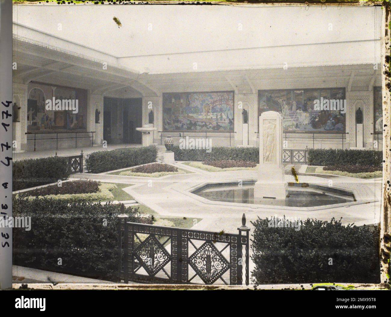 Paris (7th arr.), France The exhibition of decorative arts, the Court ...