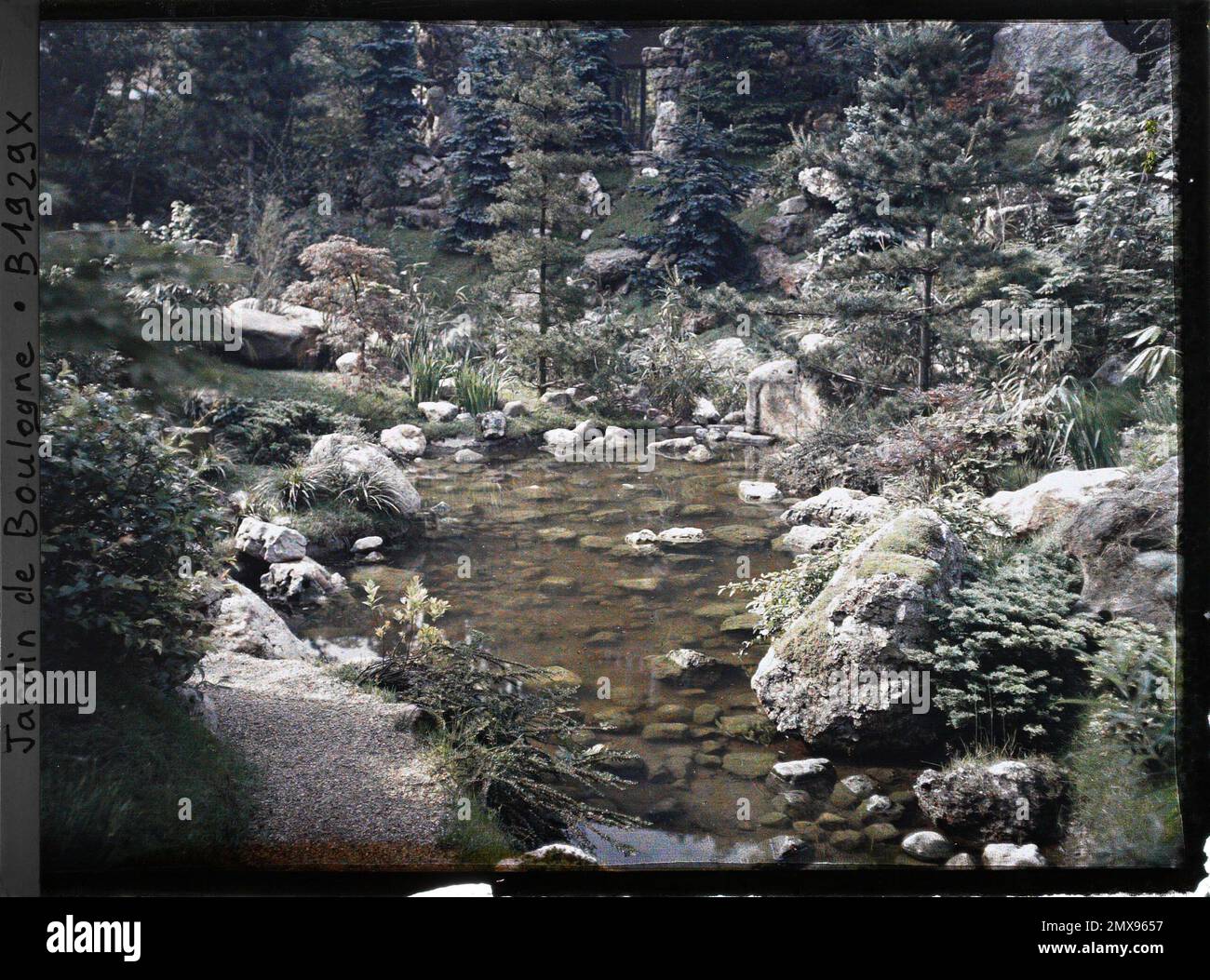 Property of Albert Kahn, Boulogne, France chemin du "Japanese sanctuary ...