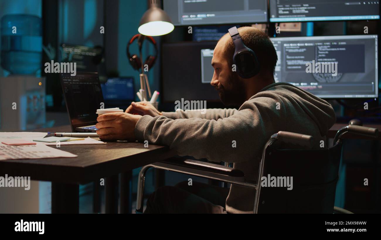 After hours dealing hi-res stock photography and images - Alamy