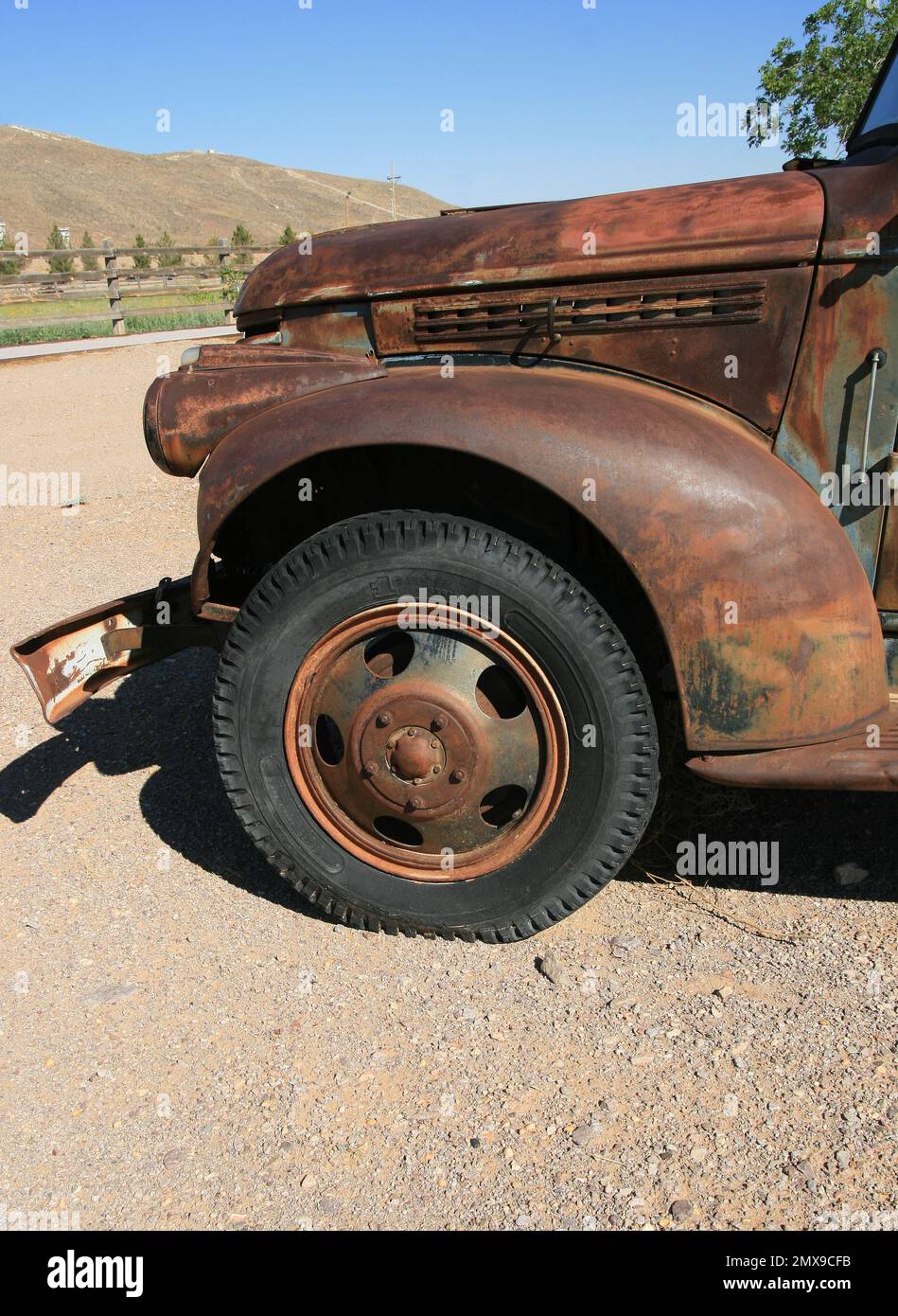 Old truck fender hi-res stock photography and images - Alamy