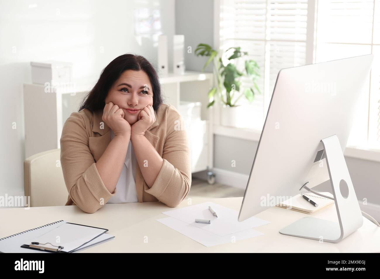 Slob woman relax hi-res stock photography and images - Alamy