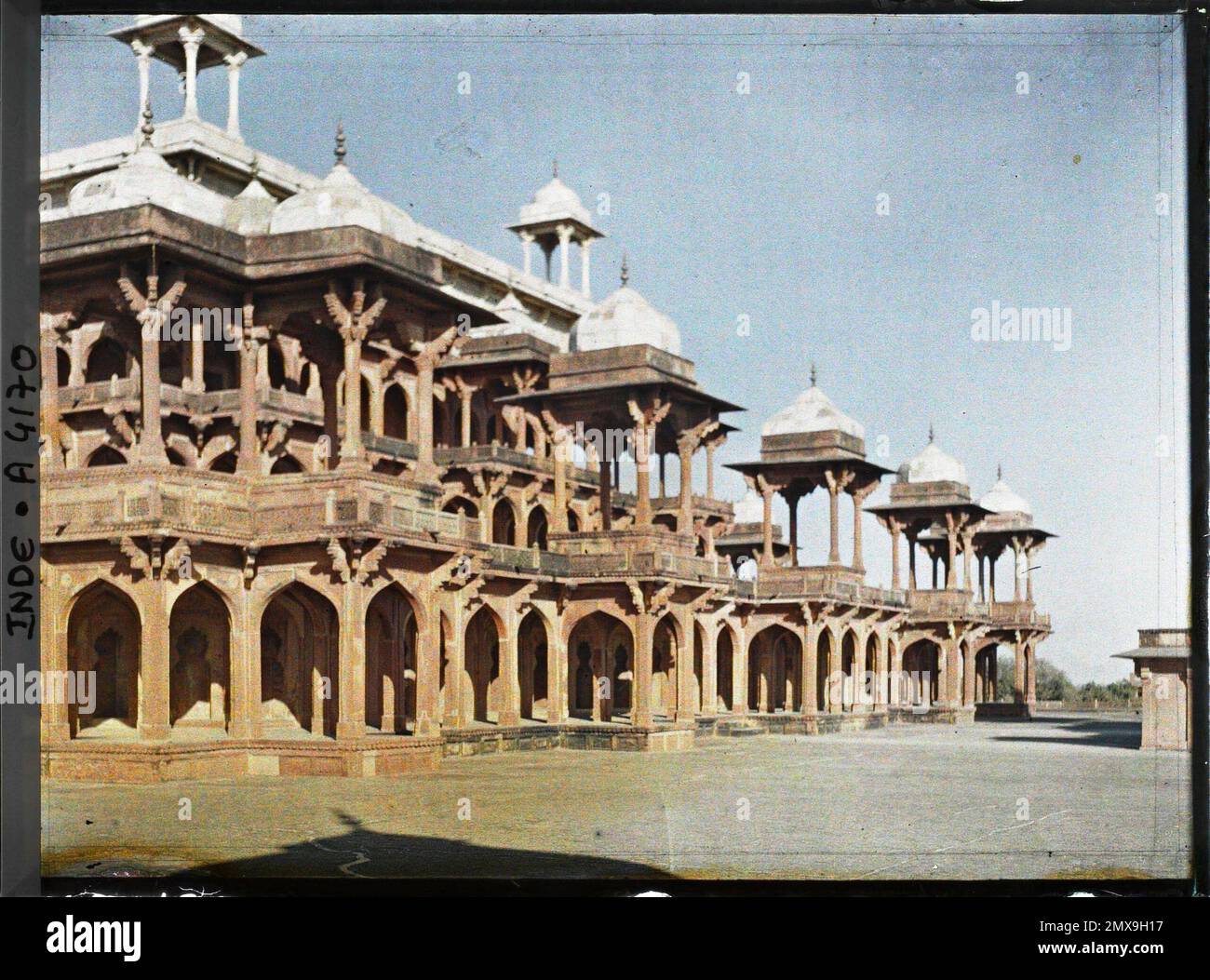 Sikandara (Sikandra), Indes Pavillons of the Akbar mausoleum , 1913 ...