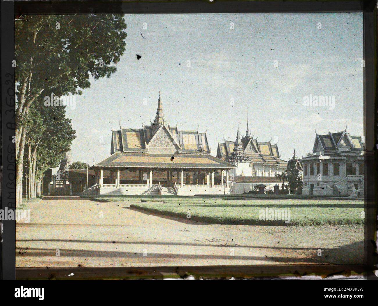 Phnom Penh, Cambodia, Indochina Royal Palace Buildings , Léon Busy in ...