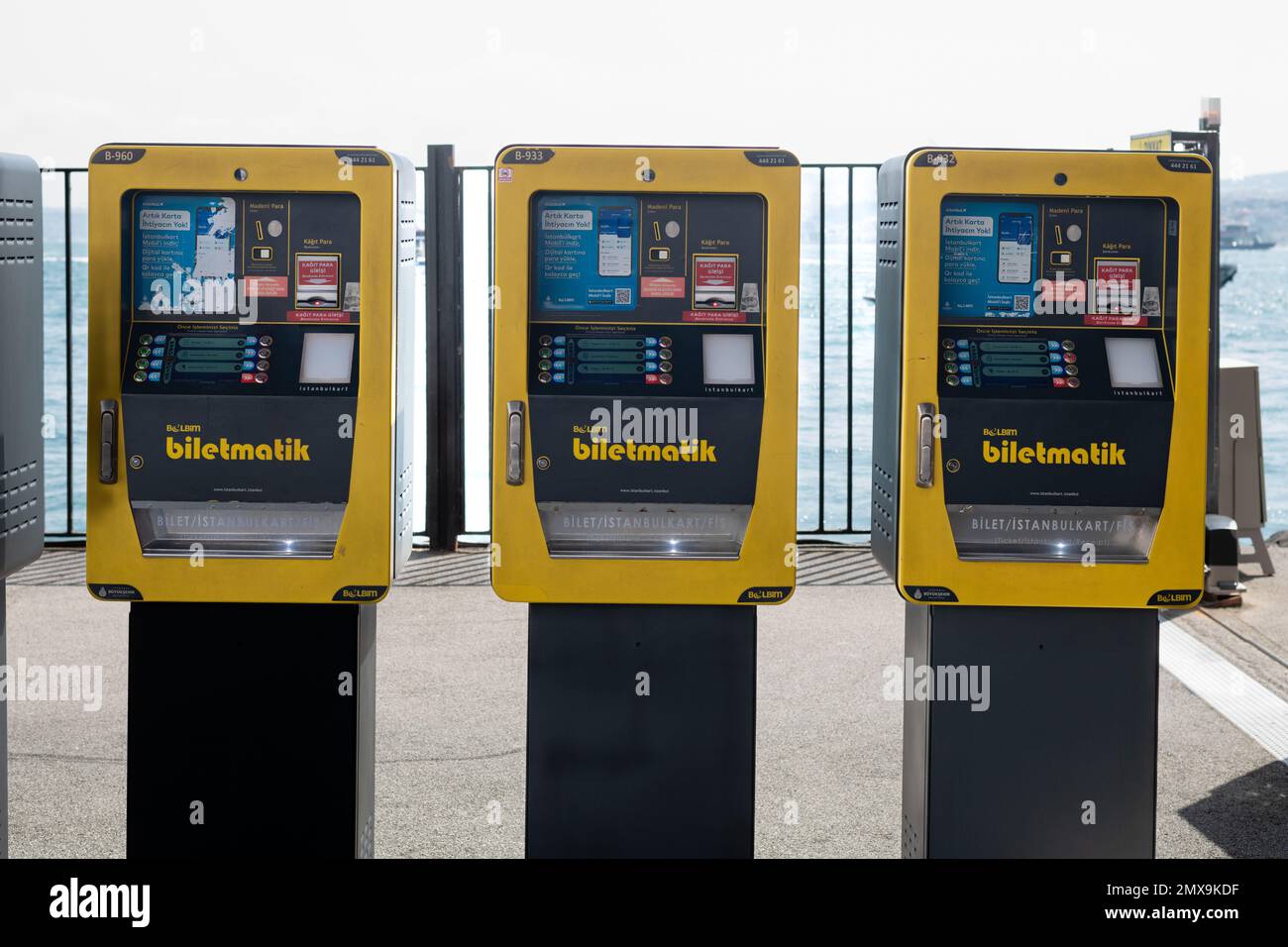 Biletmatiks istanbul hi-res stock photography and images - Alamy