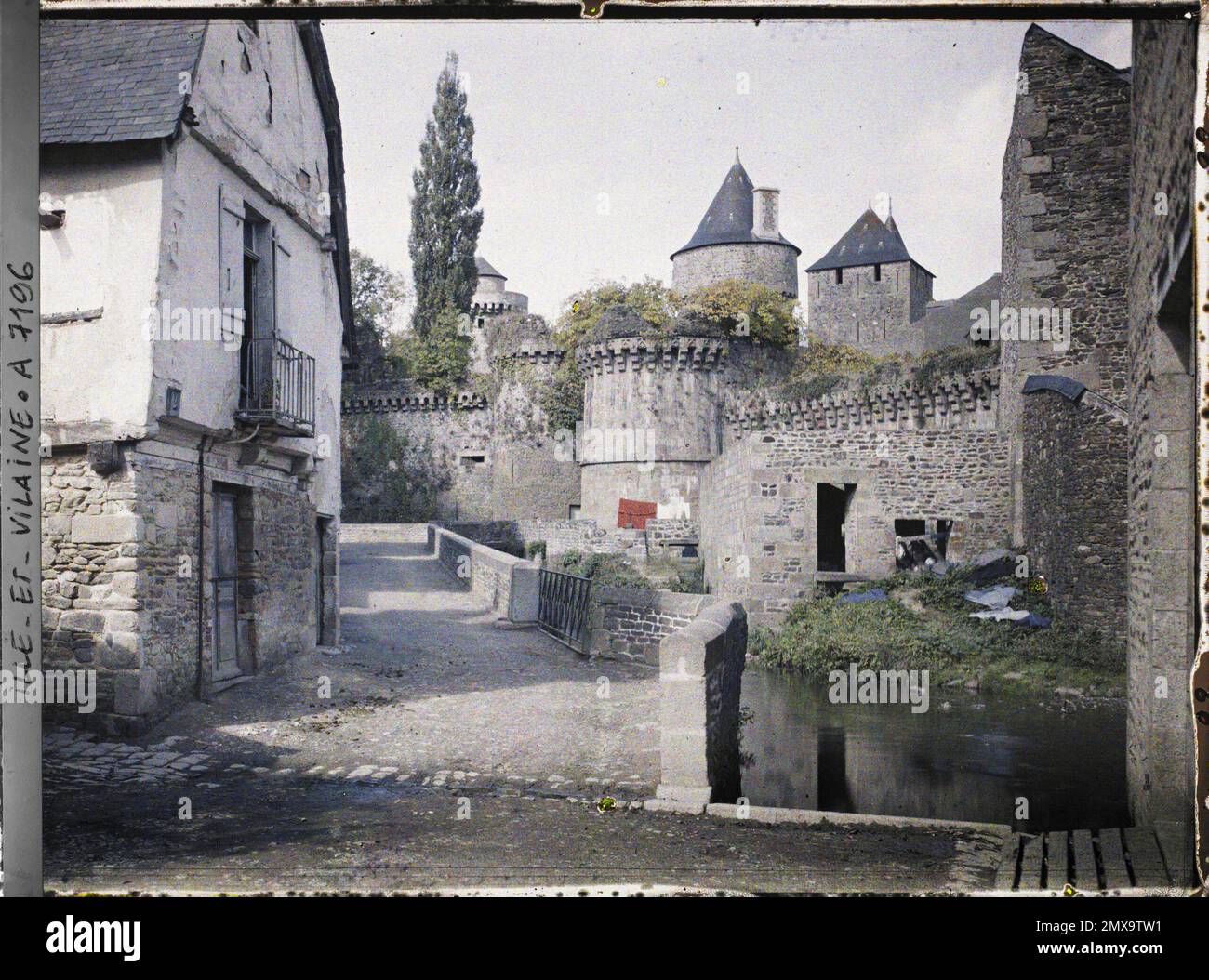 Tour fortified architecture rampart habitat architecture france hi-res ...