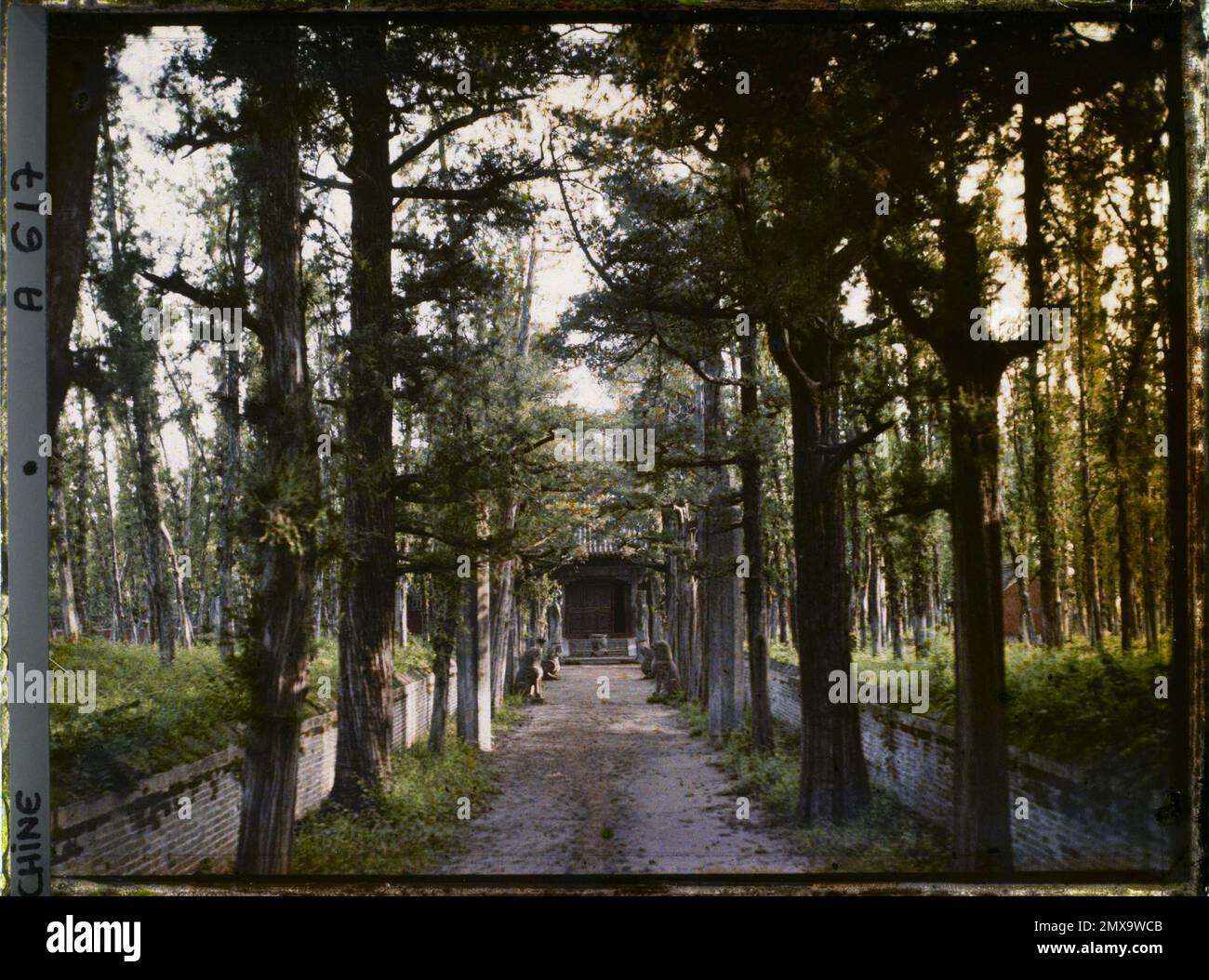 Religious personality confucianism cemetery funeral architecture hi-res ...