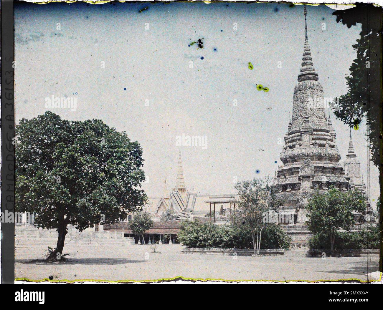 Phnom Penh, Cambodia, Indochina Royal Palace Buildings , Léon Busy in ...