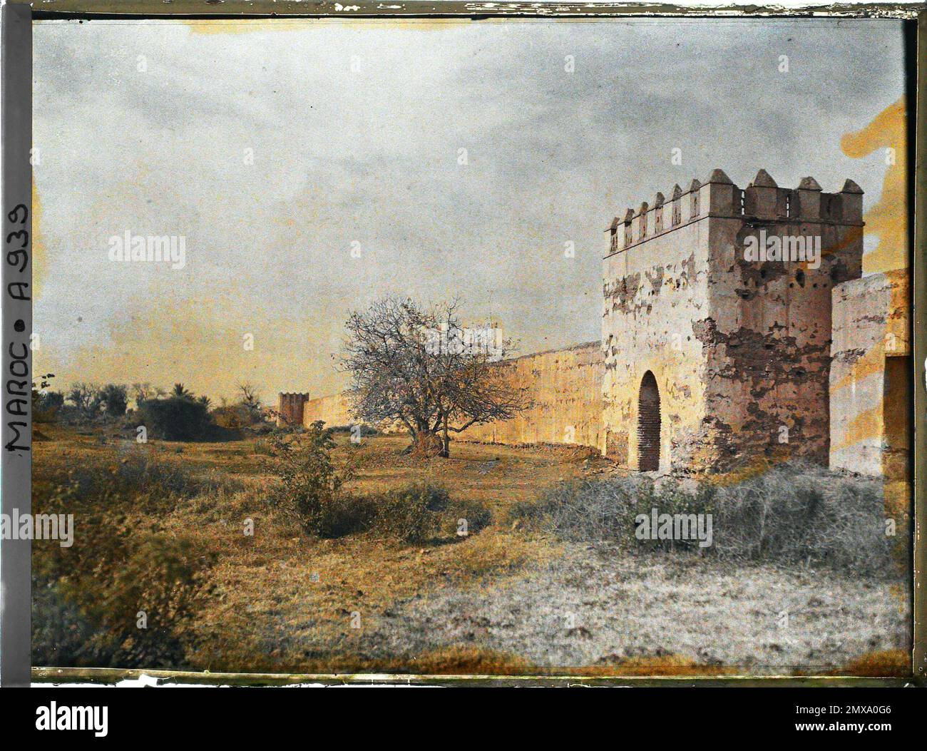 Wall of sultans garden hi-res stock photography and images - Alamy
