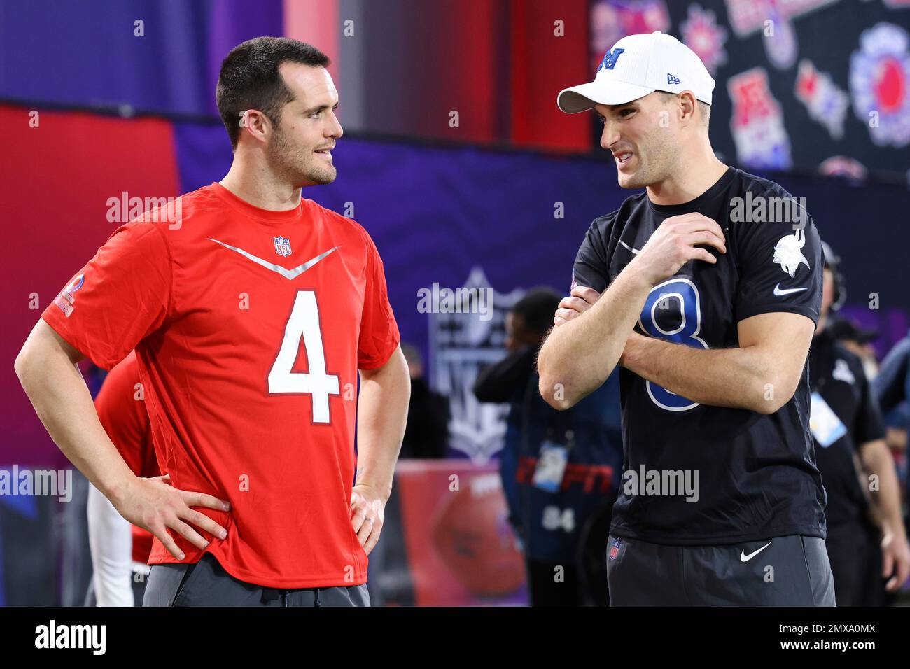 AFC quarterback Derek Carr (4) of the Las Vegas Raiders speaks with NFC ...