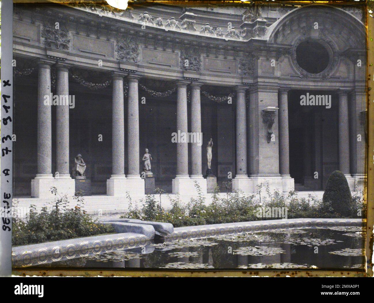 Statue museum water piece sculpture public civil architecture co hi-res stock photography and ...