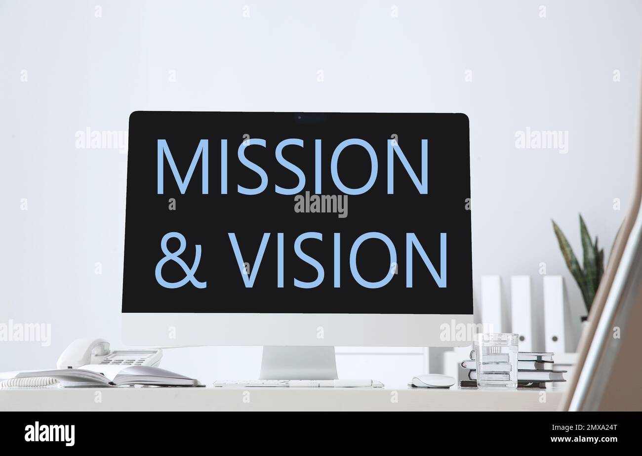 Computer pc computering monitor hi-res stock photography and images - Alamy