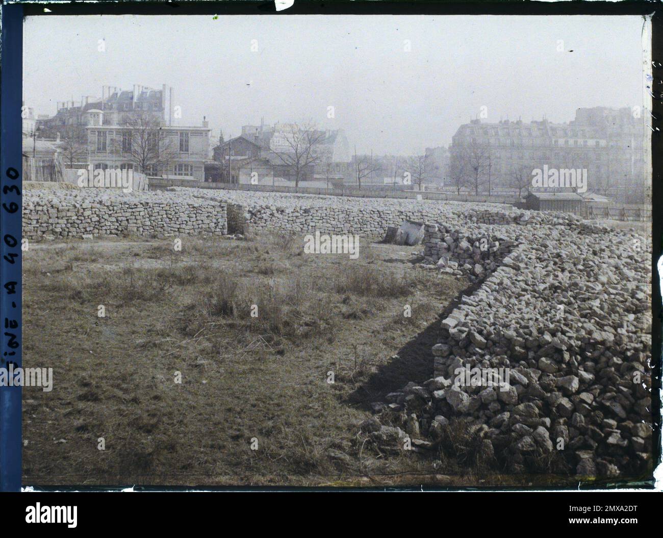 Paris (16th arr.), France Location of old fortifications at the Porte d ...