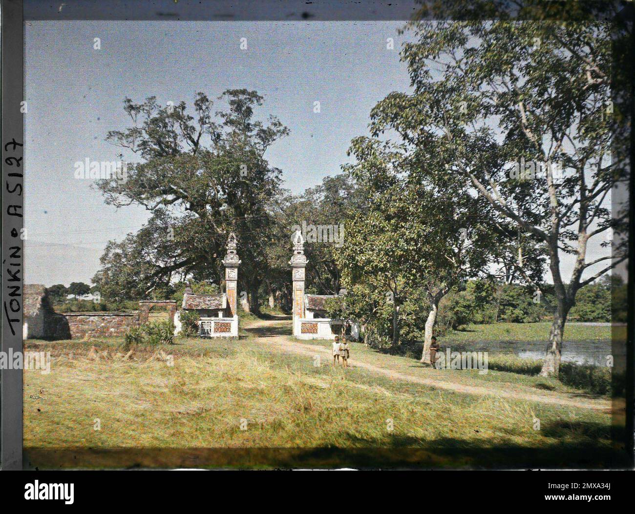 Surroundings of Hà-Nôi, Tonkin, Indochina The landscape surrounding the ...