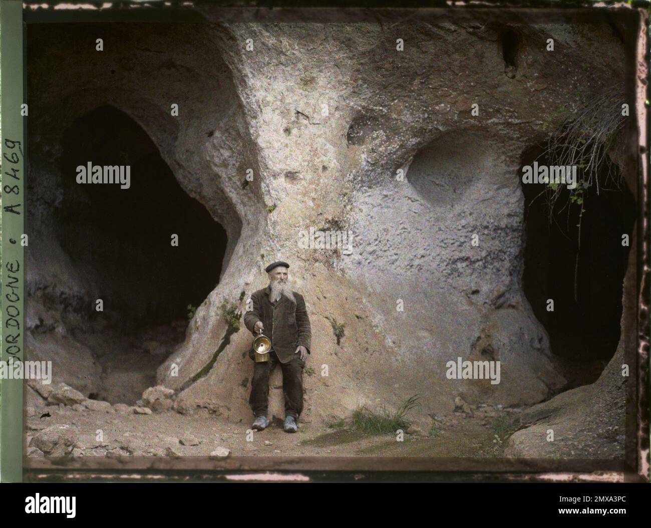 Les Eyzies, Dordogne, France , 1916 - French provinces - Jean Brunhes ...