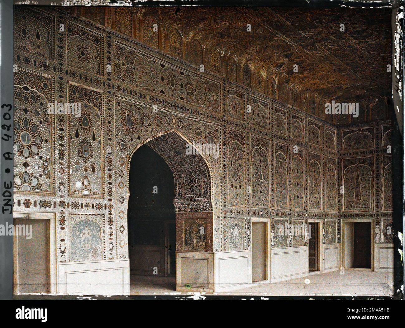 Sheesh Mahal Built By Shah Jahan Architectural Marvels Built By Shah
