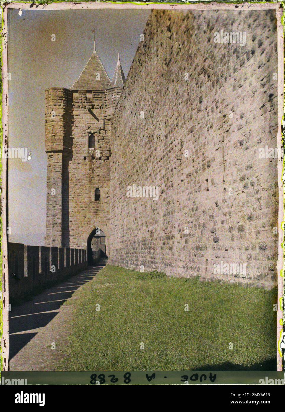 Tour fortified architecture rampart habitat architecture france hi-res ...