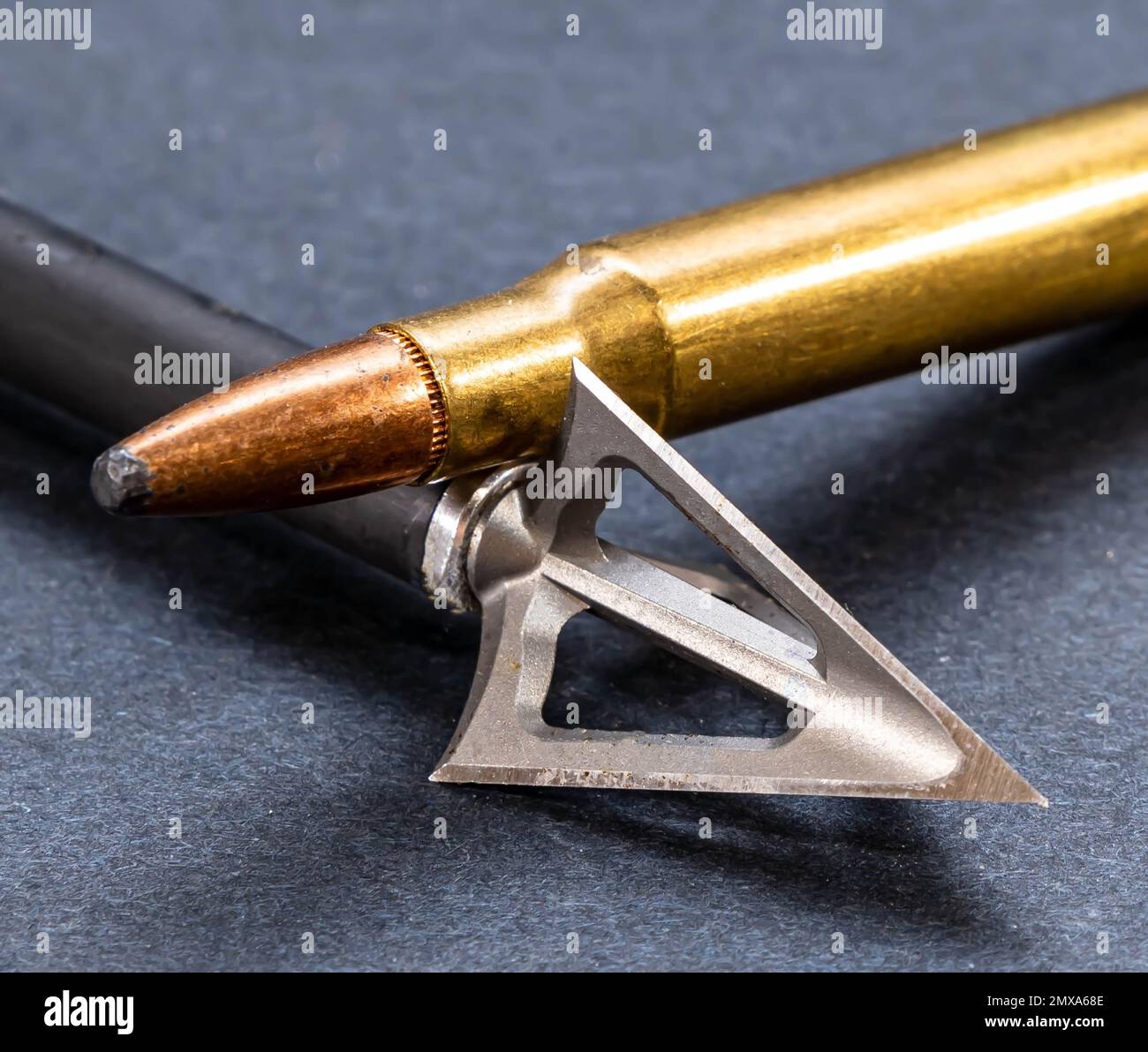 Arrow bullet hi-res stock photography and images - Alamy