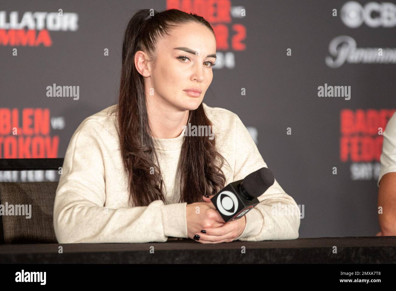 Diana avsaragova hi-res stock photography and images - Alamy