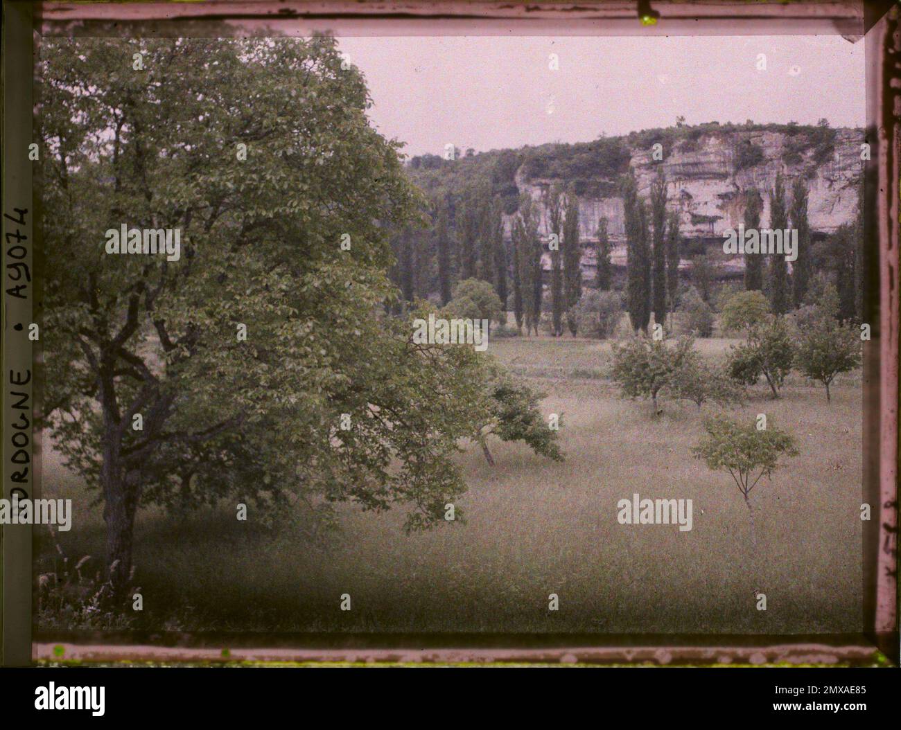 Les Eyzies, Dordogne , 1916 - French provinces - Jean Brunhes, Auguste ...